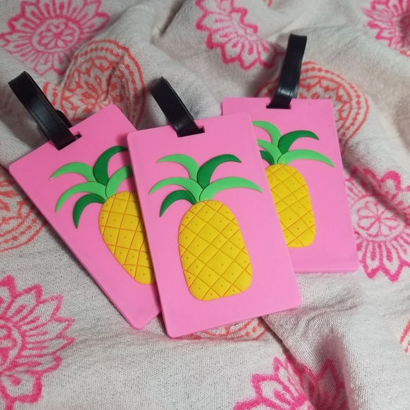 Glamvault | Accessories | Pineapple Luggage Tag | Poshmark